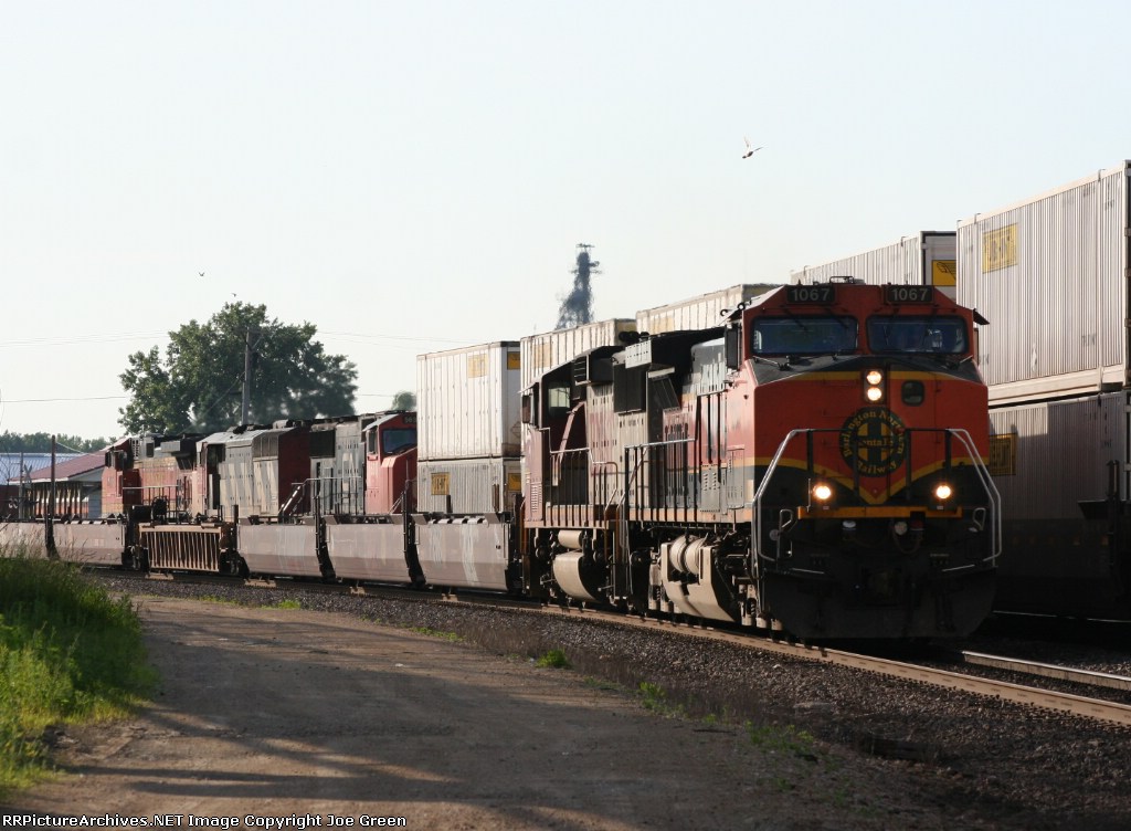 BNSF 1067